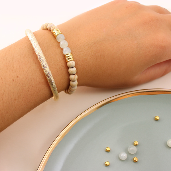 how to make elasticated bracelets