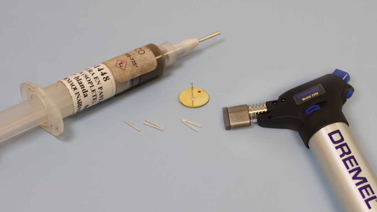 How to weld ear studs