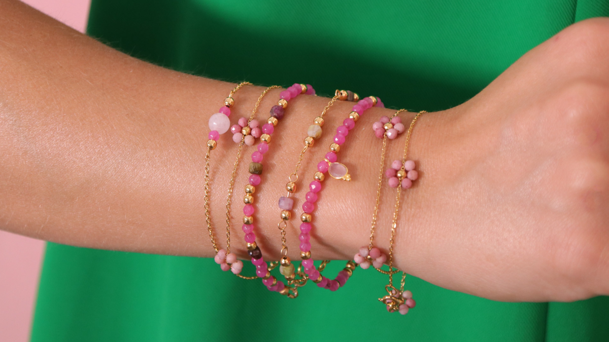 DIY Thin bracelets with pink gemstones